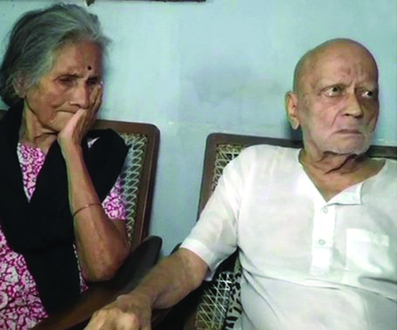 Capt Deepak Vasanth Sathe survived air crash in 1990s, but returned to ...