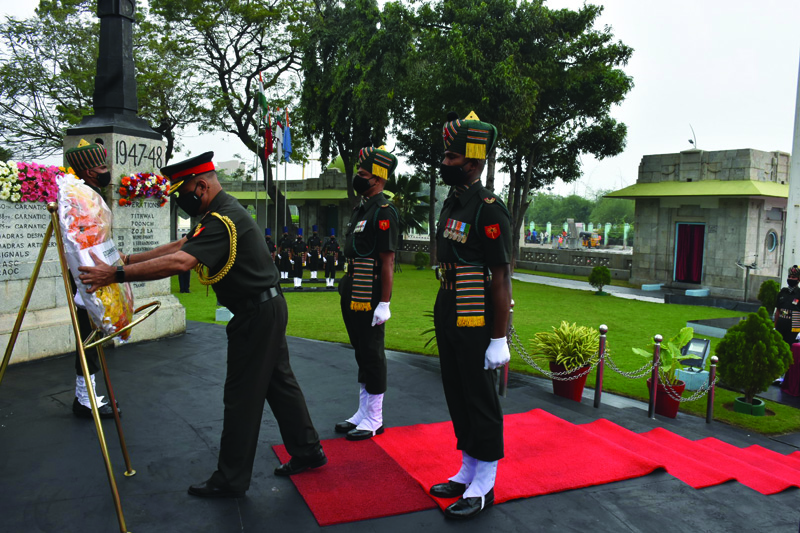 Lieutenant General A Arun Takes Over As GOC Dakshin Bharat Area ...