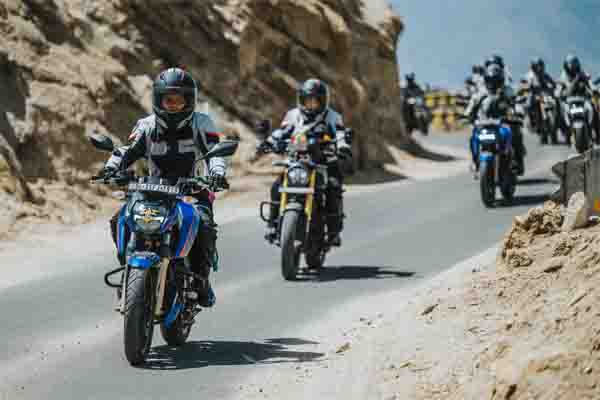 Indian Army launches all-women bike rally in Leh, honouring 25th Kargil ...